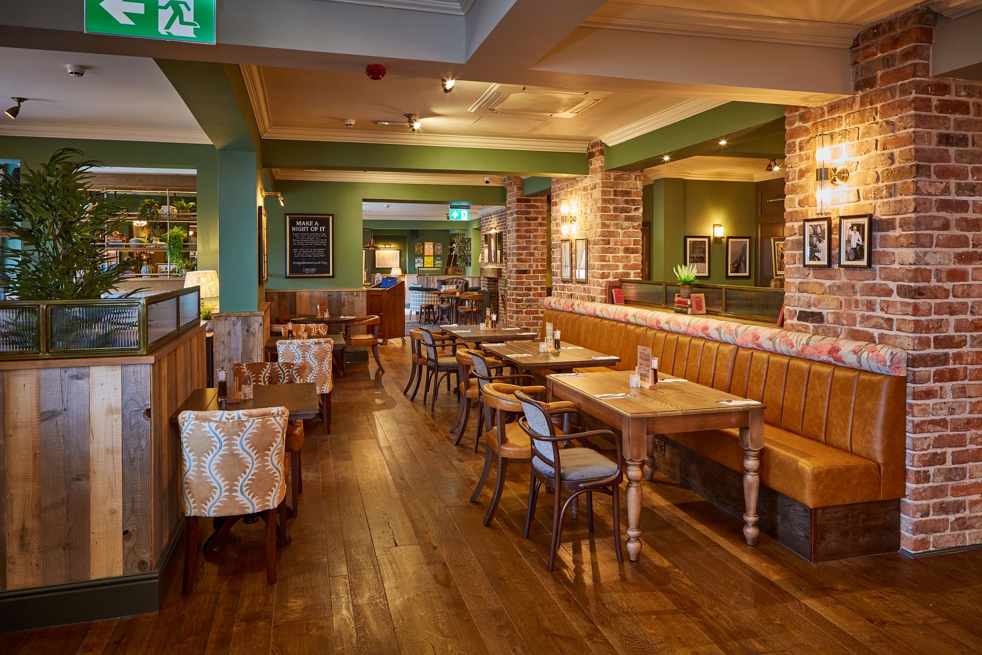 Craigside Manor Llandudno Hotel & Pub with Seaside Views